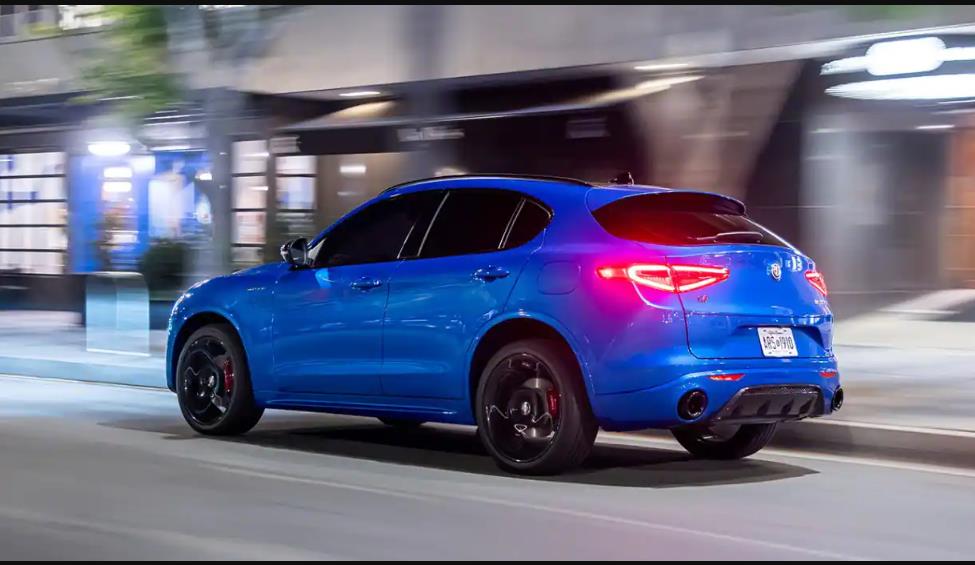 StriveME - الفا روميو ستلفيو 2023 المواصفات والاسعار